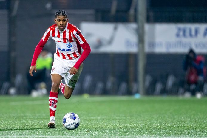 Jearl Margaritha herkent zichzelf weer bij TOP Oss: ‘Iemand die acties ...