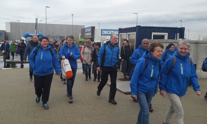 Duizenden ambtenaren lopen en wandelen in Breda tijdens NK veldloop op ... Duizenden ambtenaren lopen en wandelen in Breda tijdens NK veldloop op ...