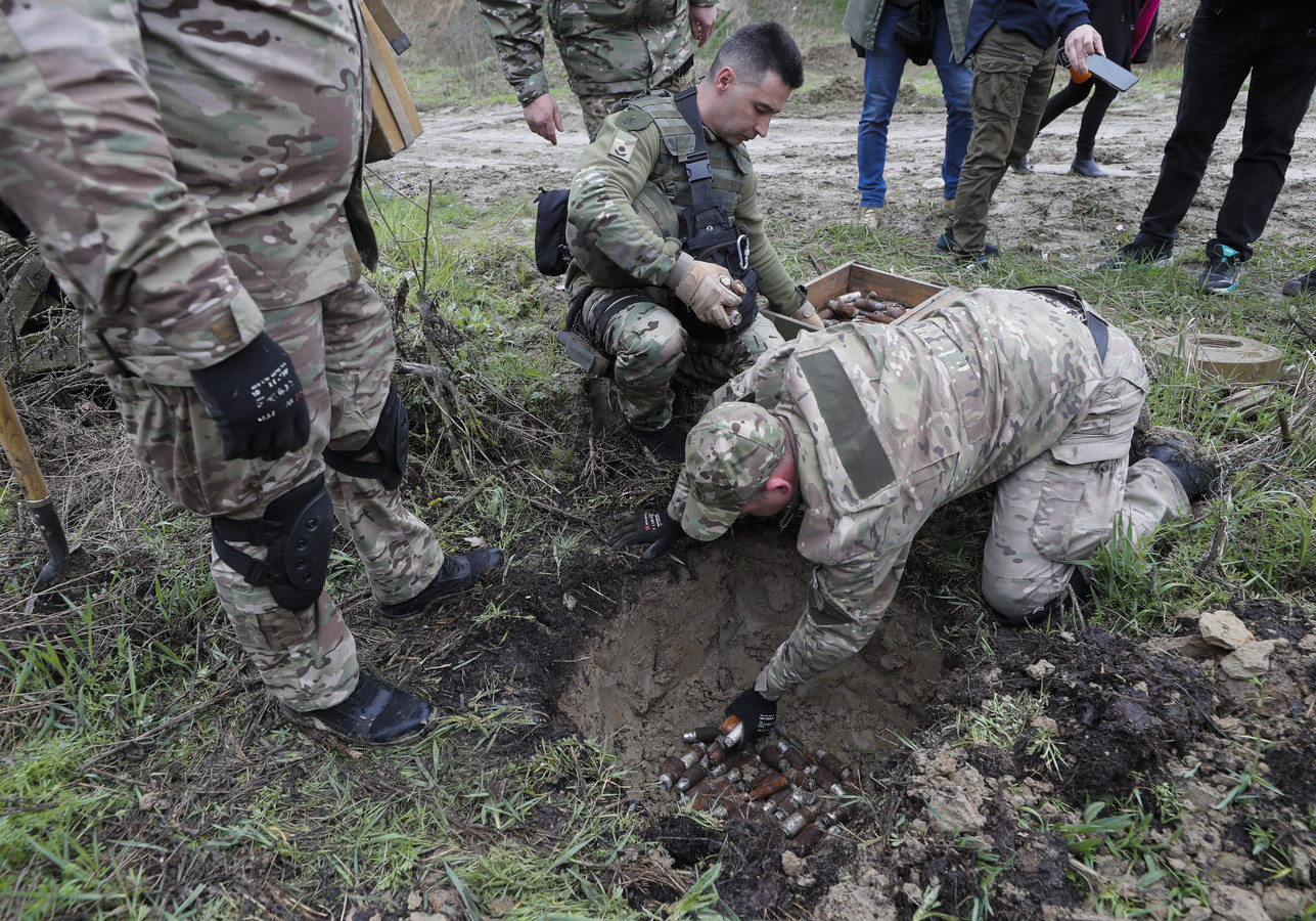 Verborgen vijand zorgt dagelijks voor slachtoffers in Oekraïne | Foto ...