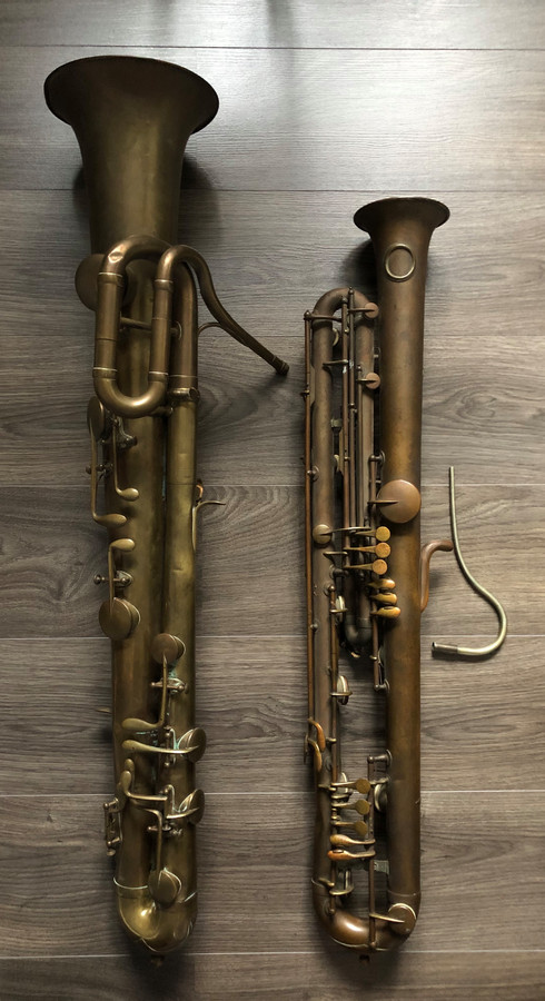 VS, Europa, Andreas speurt overal naar saxofoons. Zijn 100-ste vond hij ...