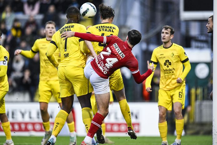 Dat zal deugd doen: Antwerp wipt vlotjes Lierse, ex-speler Oulare ...