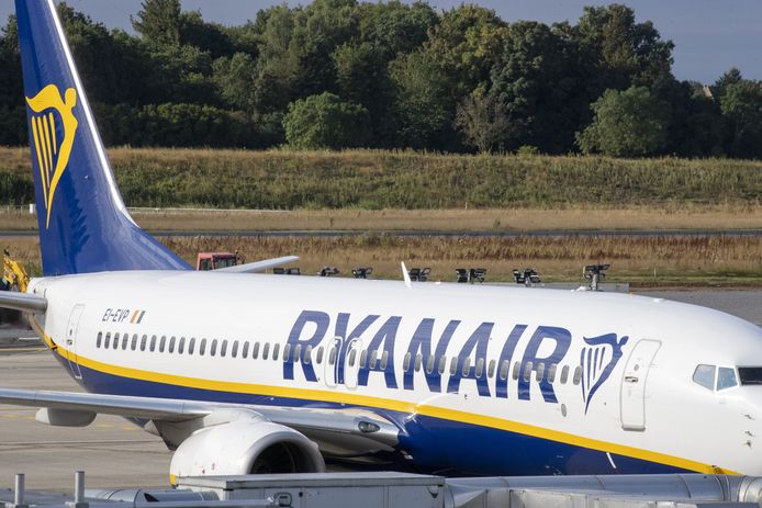 Ryanair-piloten staken: 88 vluchten geschrapt op luchthaven in ...