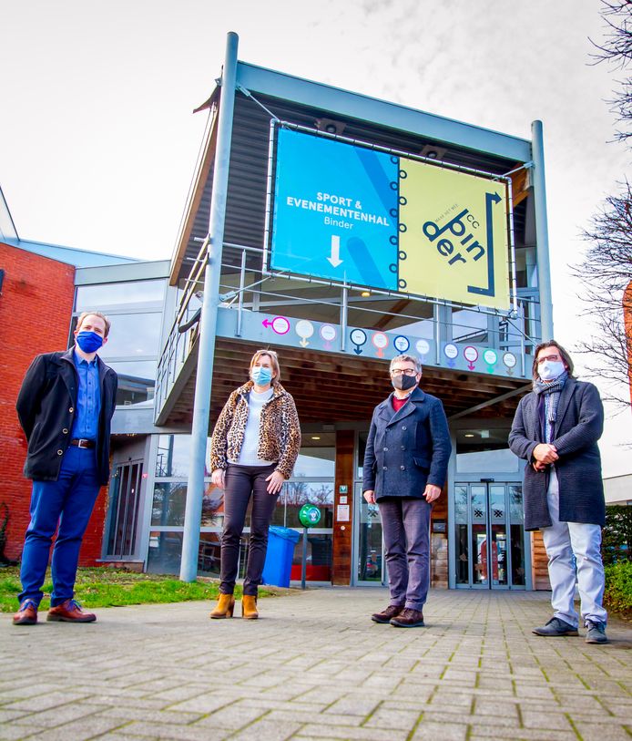 Inwoners Klein-Brabant krijgen coronavaccin in Sport- en Evenementenhal ...