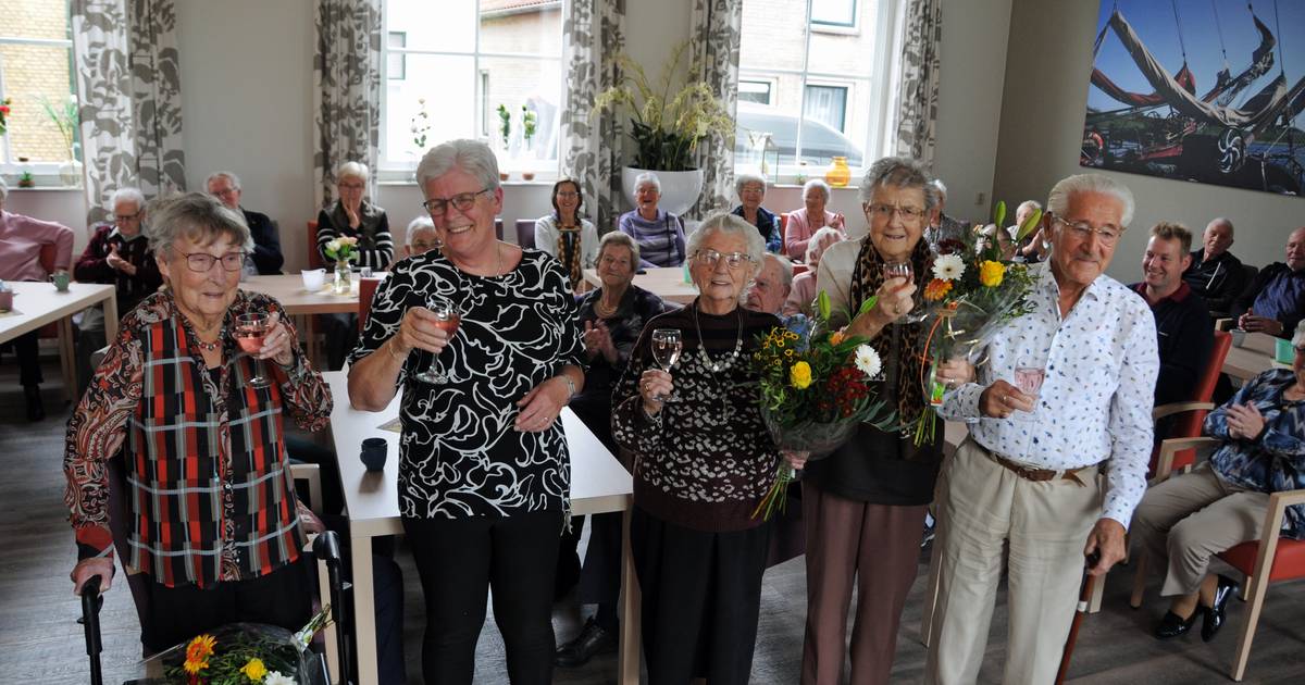 Stoffel (102) was nog een ‘broekie’ toen hij in De Veste kwam wonen; ‘Ik heb er geen moment ...