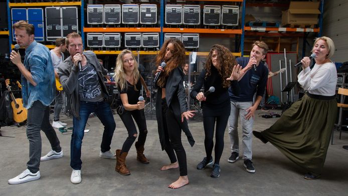 Heeft K-otic het nog? Na 13 jaar terug op het podium | Show | AD.nl