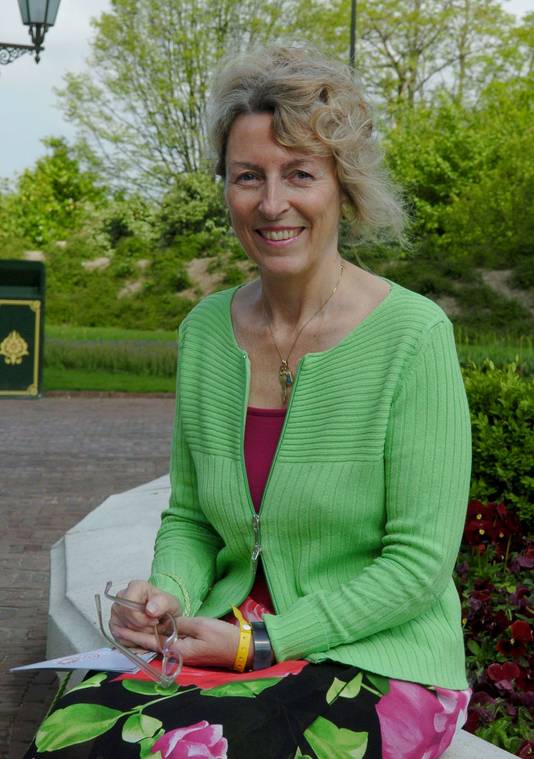 'Nederland moet wegkwijnende Jomanda weer omarmen' | Show | AD.nl