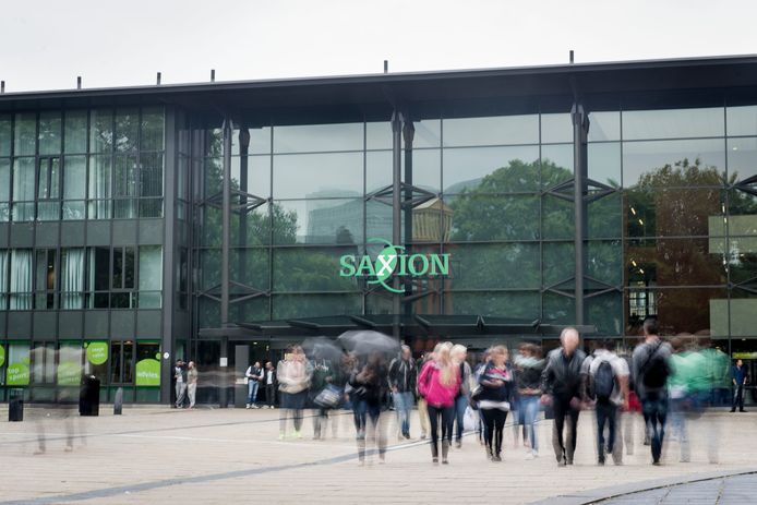 Saxion-lector onder vuur: maakte hij zich schuldig aan copyright ...