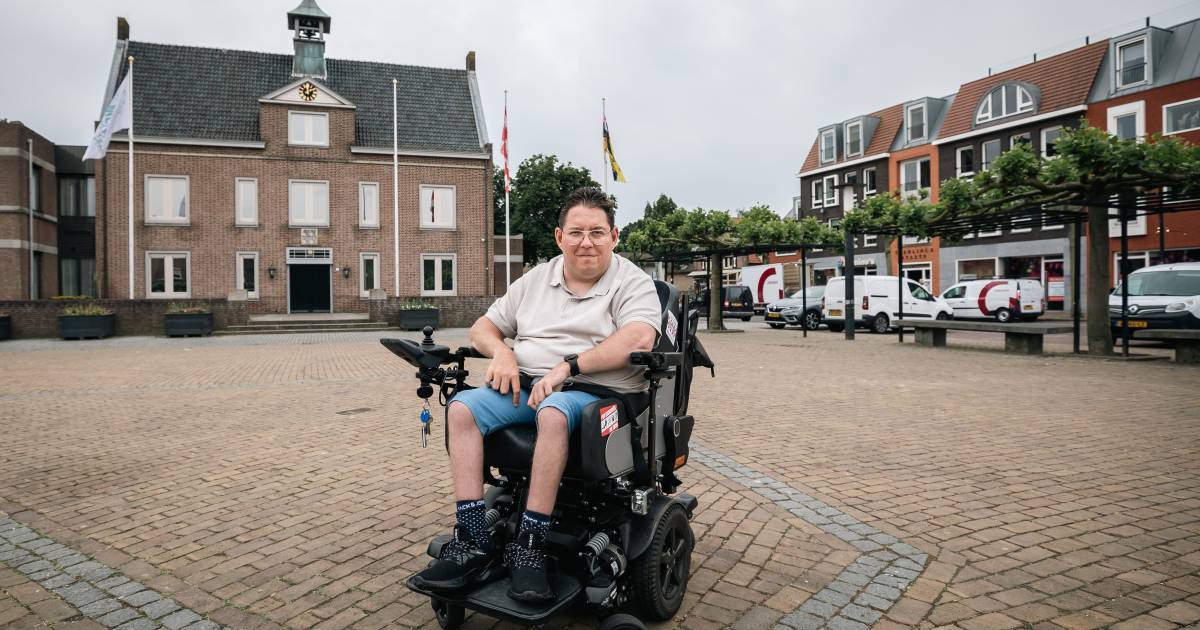 Rolly P wil die rolstoel wegzingen en laten zien dat ‘een gehandicapte ...