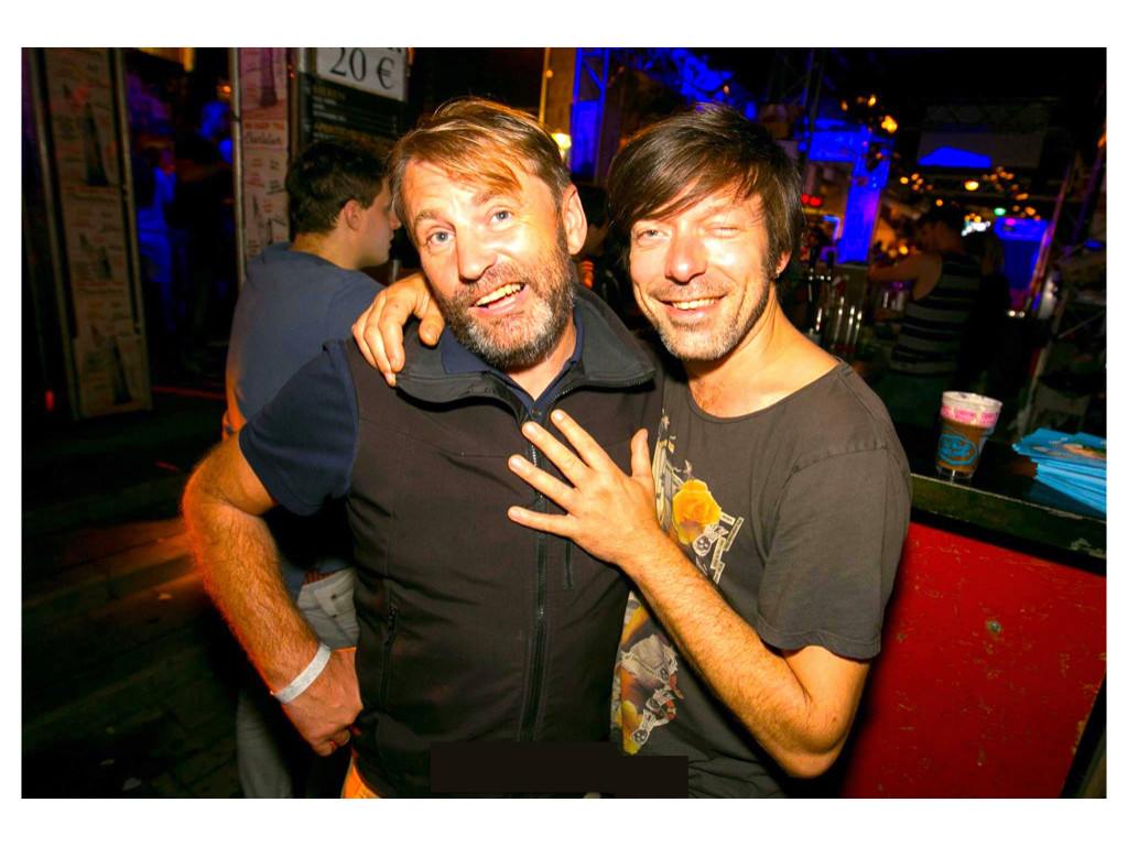 Afscheid van DJ Tjon op de Vlasmarkt. “Ik heb mijzelf afgeschreven ...