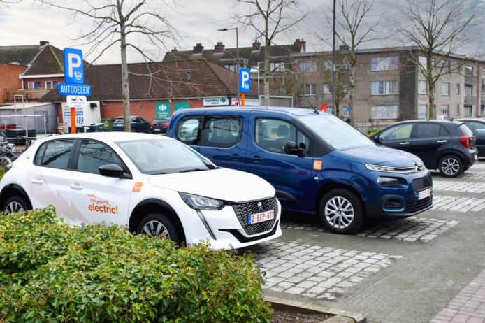 Cambio-autodelen strijkt neer in Westerlo: vier elektrische deelwagens op drie locaties ...