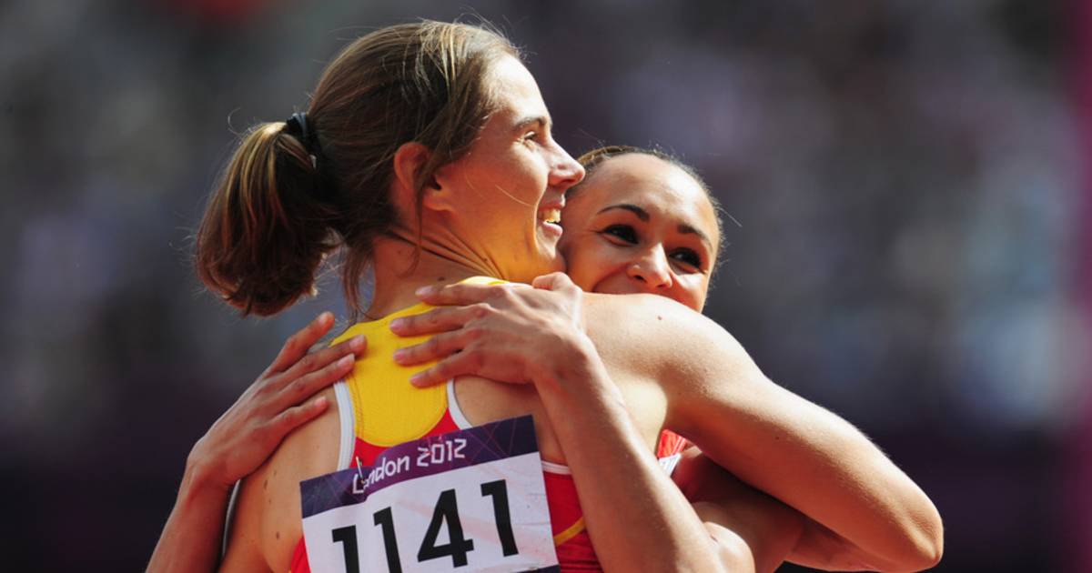 Sara Aerts begint met persoonlijk record 100m horden aan zevenkamp ...