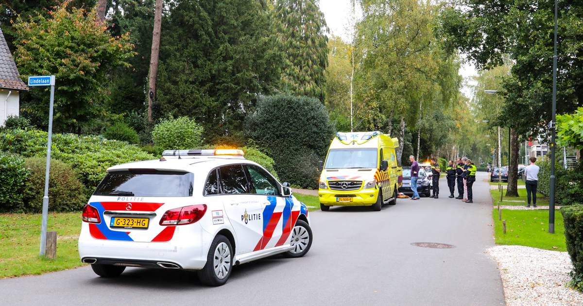 Hoofdwond en gebarsten ruit bij aanrijding in Apeldoorn | Apeldoorn ...