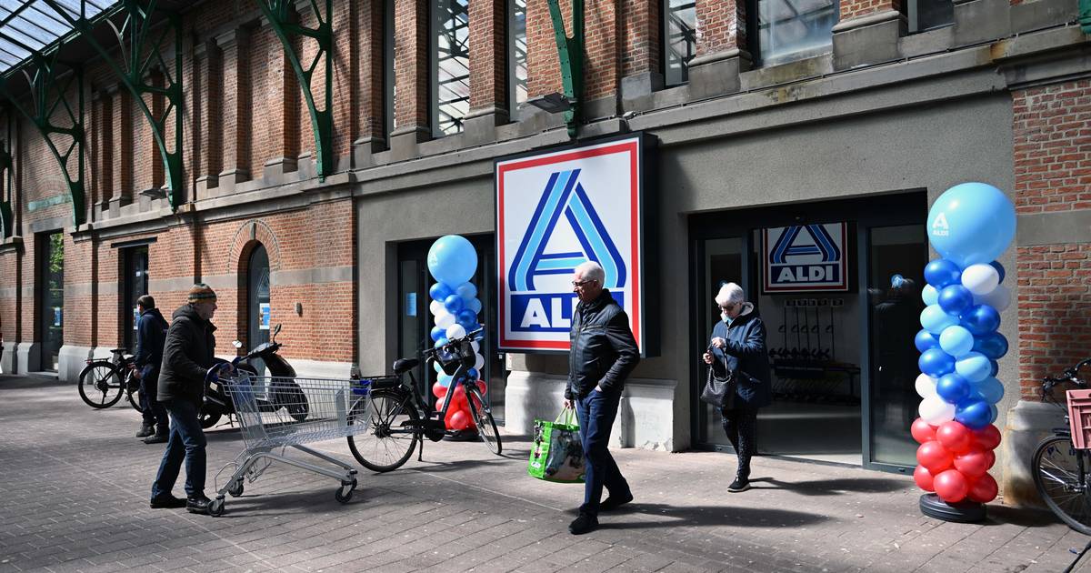 Vernieuwde ALDI in Slachthuislaan opent deuren: “Focus op verse producten” | Leuven | hln.be