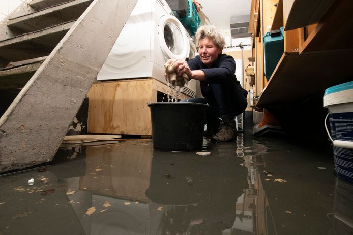 Dweilen met de kraan open? Dit moet je wel én niet doen bij een ...