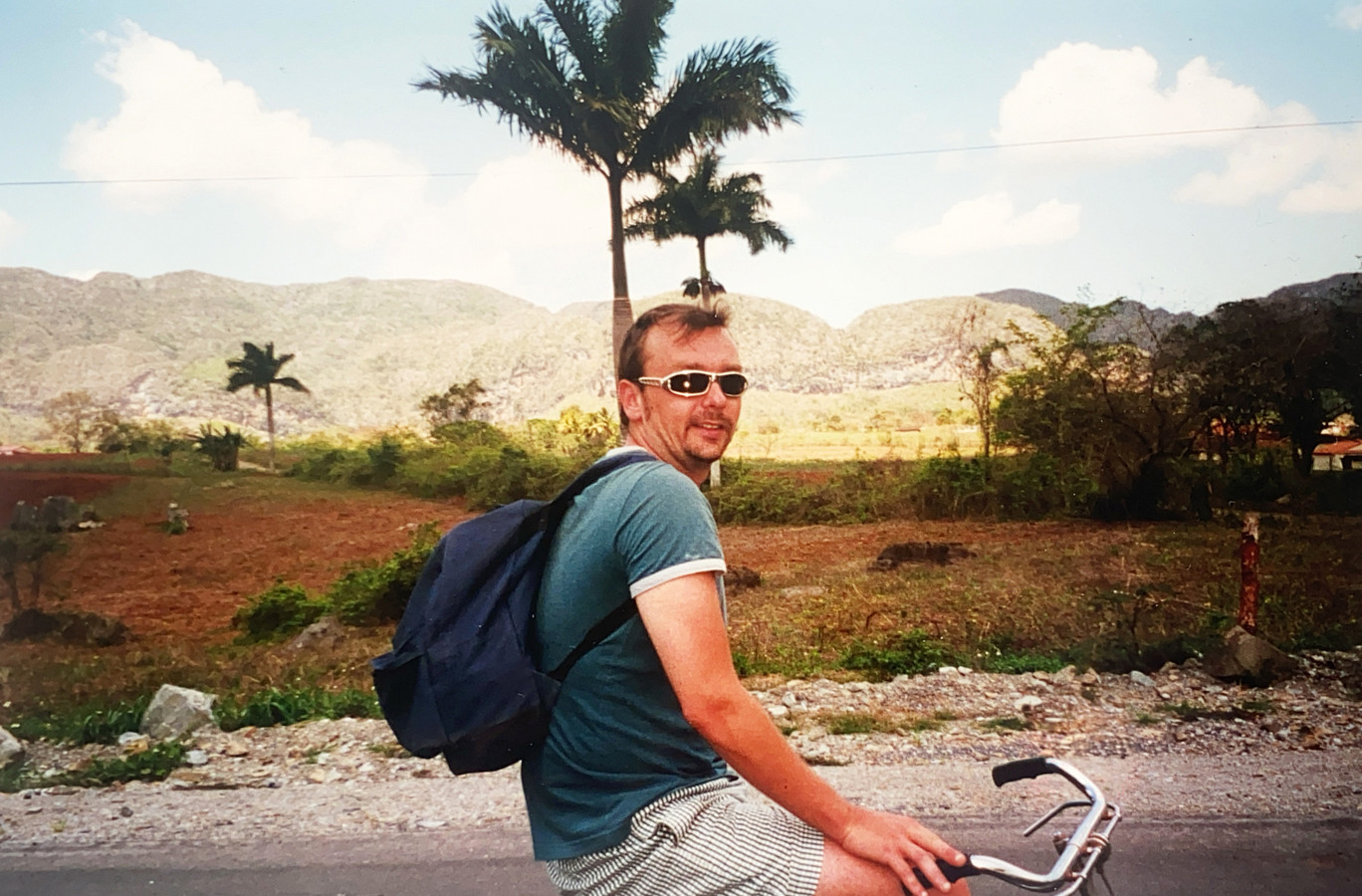 Pure pech of niet? Overal waar Mark op vakantie gaat breekt de pleuris ...