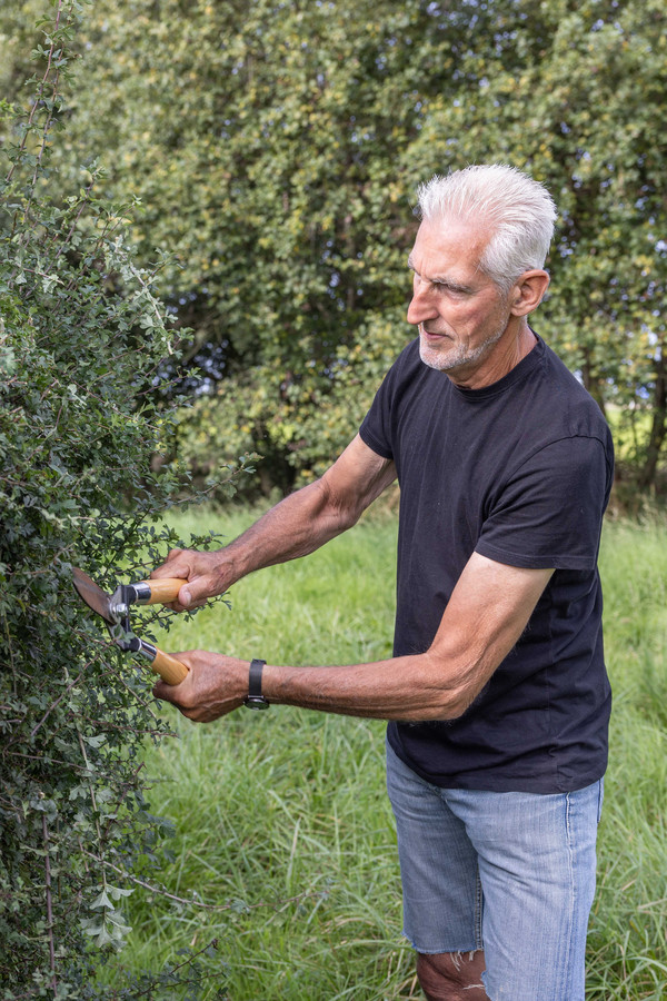 Vrijwilligers zorgen dat historische bron bij ’s-Heer Arendskerke niet ...