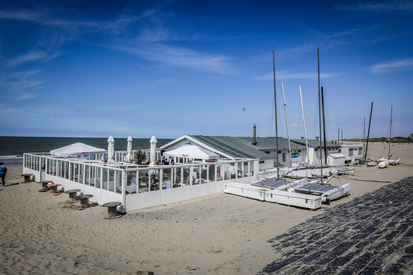Nog nooit zoveel strandbars in Oostende: dit zijn de 9 plaatsen waar je ...