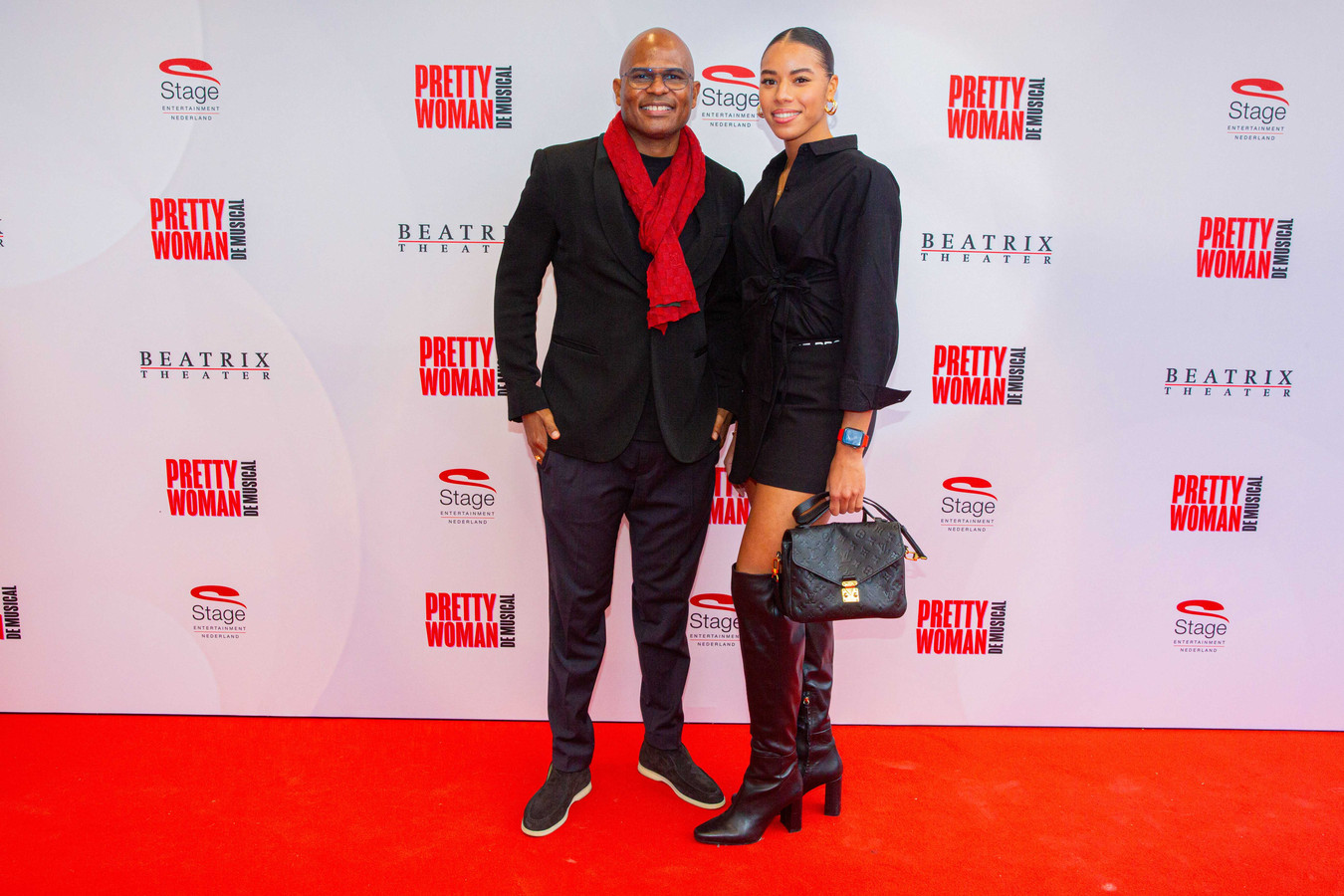 Bekend Nederland schittert op rode loper première Pretty Woman | Foto ...