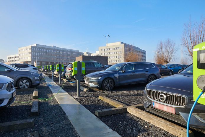 Na de grootste bedrijfsparking van de stad nu ook het grootste ...