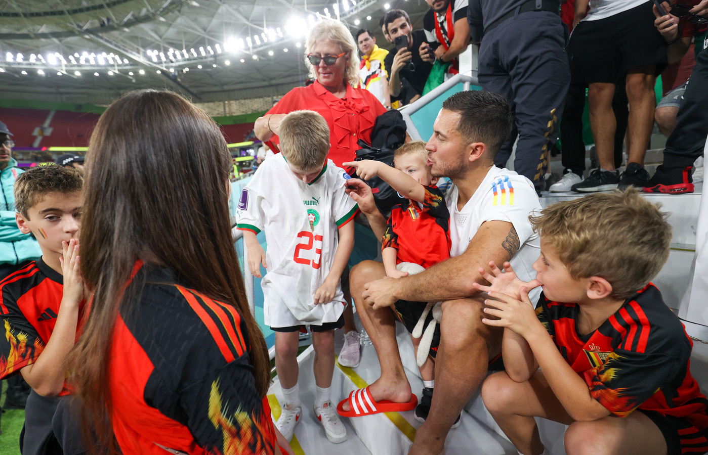 Eden Hazard offre un maillot marocain à l'un de ses fils après la ...
