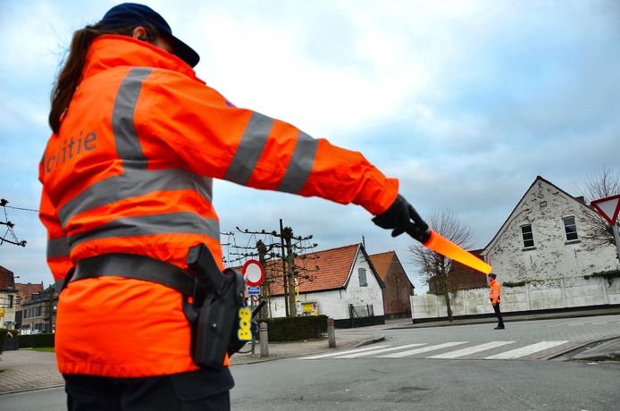 Politie houdt grote alcoholcontrole: vier rijbewijzen ingetrokken ...