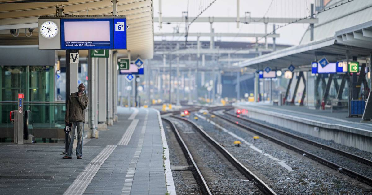 NS: Treinstaking in Randstad gaat ook daarbuiten véél overlast geven | Binnenland | AD.nl