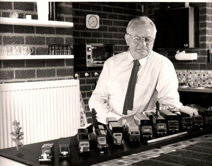 Oprichter Harry Vos (99) van Vos Logistics uit Oss overleden | Oss | bd.nl