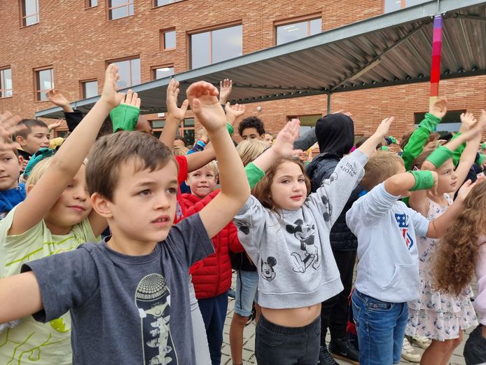 TERUG NAAR SCHOOL De Springveer neemt sportieve start: iedereen aan het ...