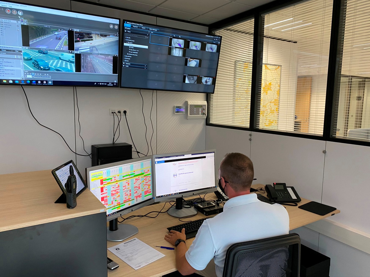 Agenten verhuizen van aftandse gebouwen naar hypermodern nieuw ... Agenten verhuizen van aftandse gebouwen naar hypermodern nieuw ...