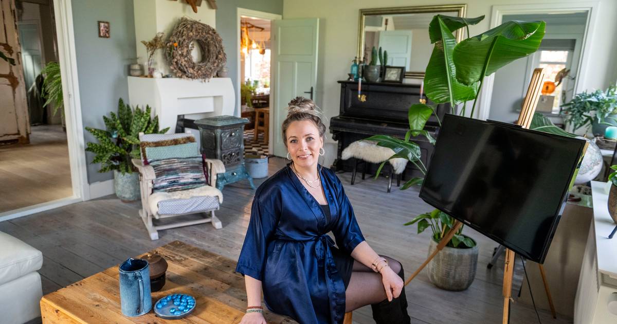 Nienke en haar familie knapten oud boerderijtje op: ‘Deze plek voelde ...