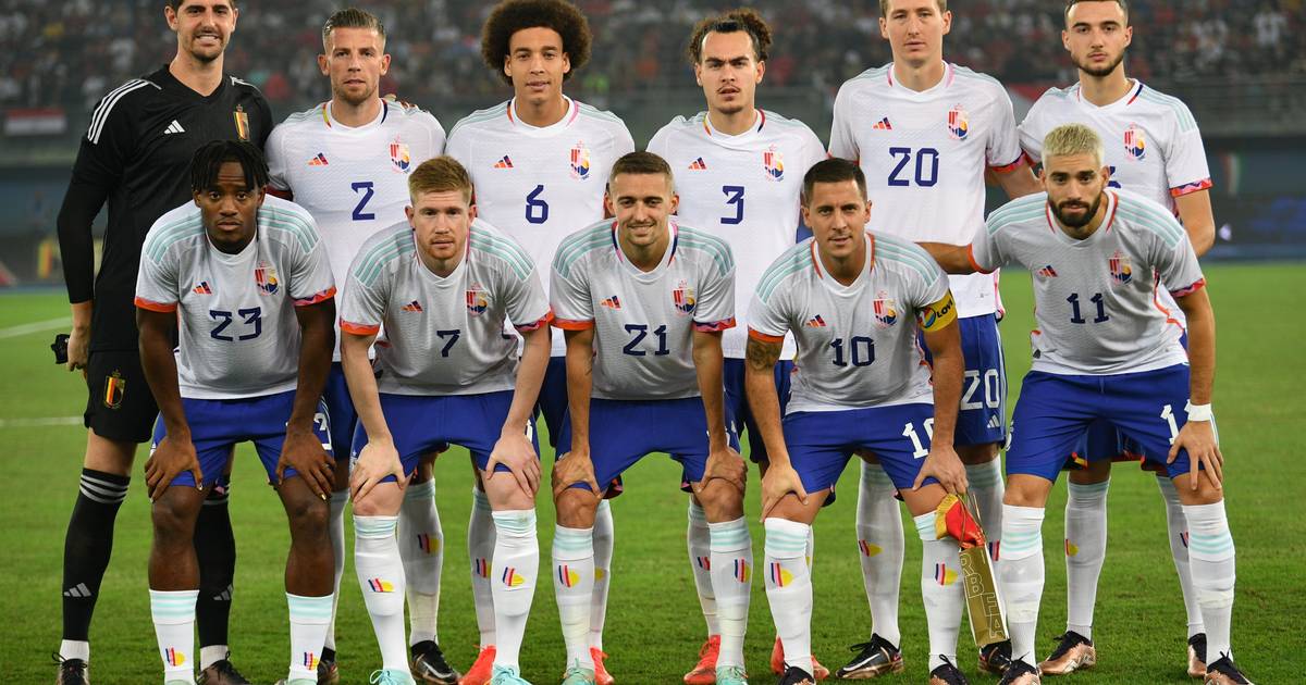 La FIFA recale (aussi) le maillot blanc des Diables: le mot “Love” à l ...