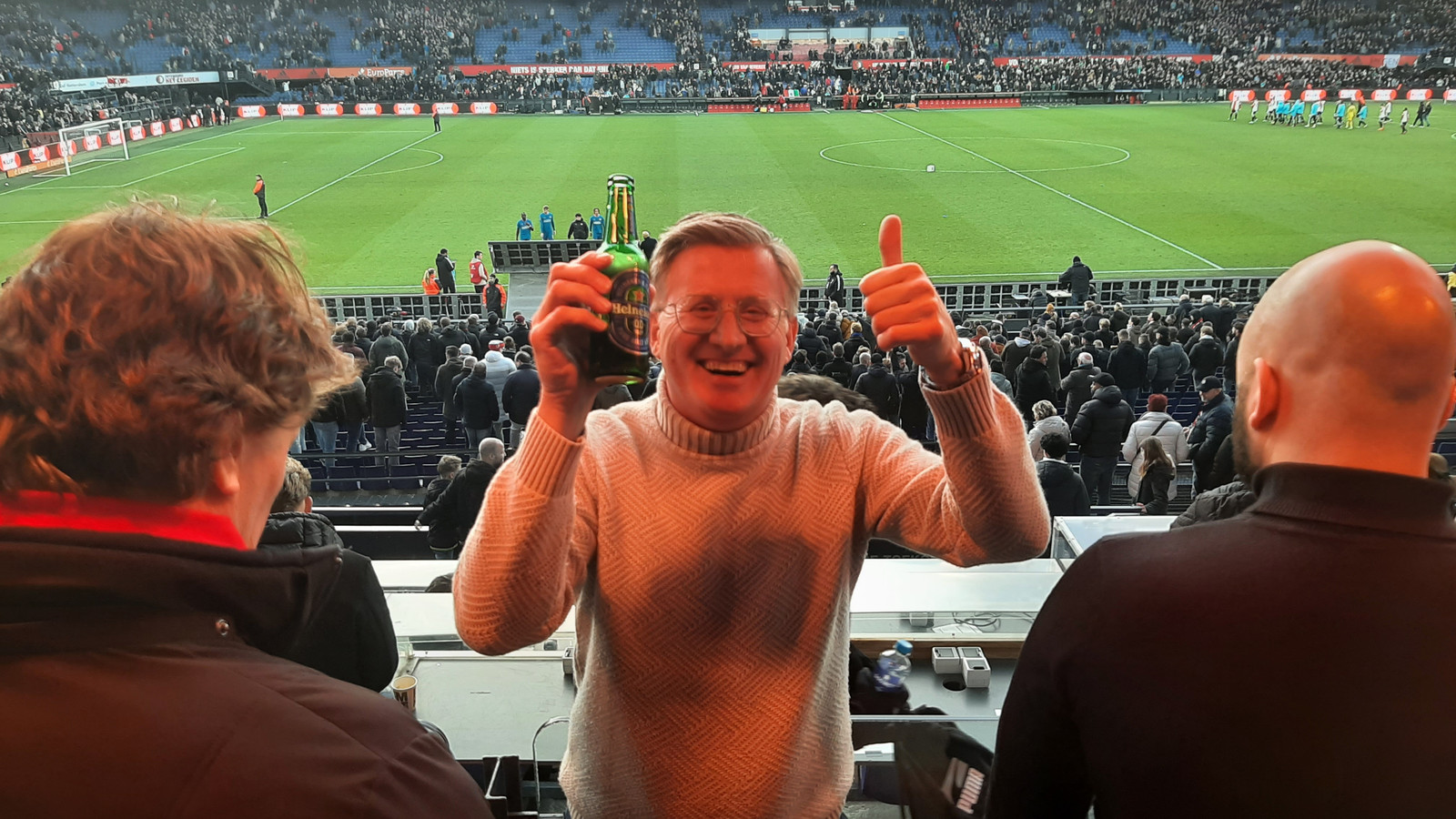 Topondernemer in Moerdijk én oer-Feyenoorder: ‘Niet lullen maar poetsen ...