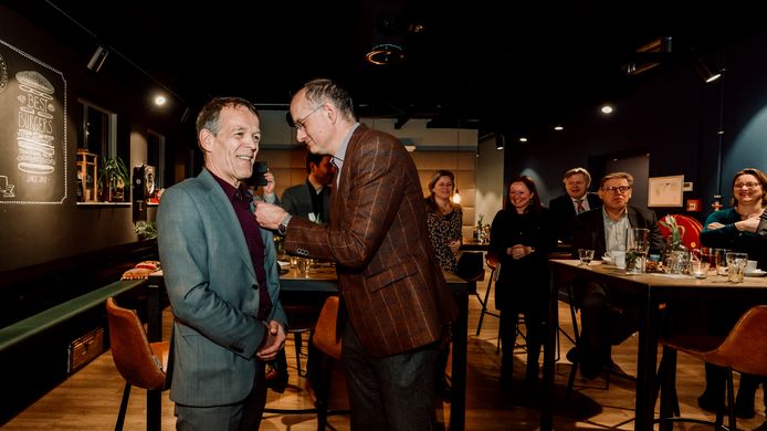 Trotse Tukker-speld voor vertrekkende Geert Braaksma | Hof van Twente ...