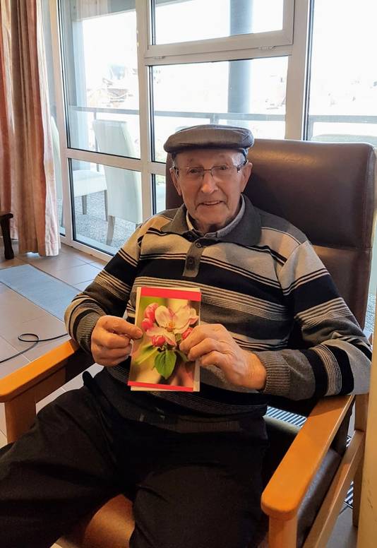 Bewoners van woonzorgcentrum Czagani krijgen post van leerlingen ...