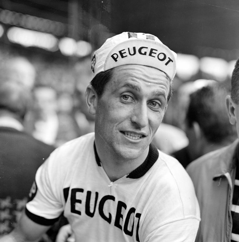 Tom Simpson: 50 jaar na het drama op de Ventoux is het tijd om zijn ...