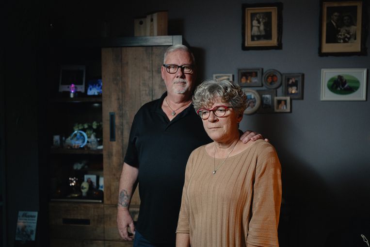 ‘Ze legden hem netjes op het fietspad en lieten hem voor dood achter ...