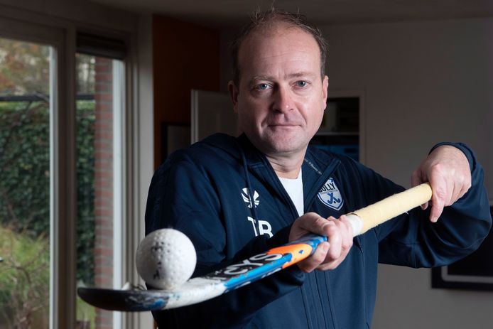 Thiemo Bruning moet hockeysters Bully in veilige haven loodsen ...
