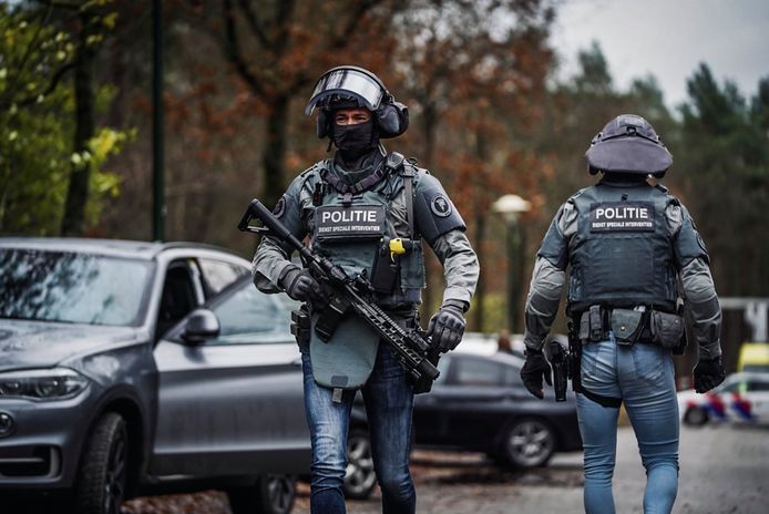 Arrestatieteam houdt man (38) uit Best aan, die mogelijk een passant ...