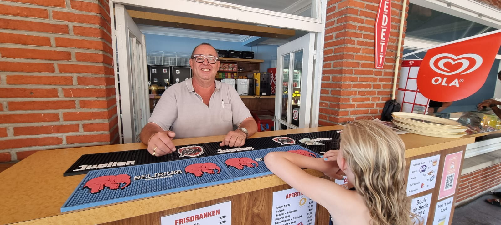 REPORTAGE. Op zoek naar verfrissing in openluchtzwembad Abdijkaai in ...
