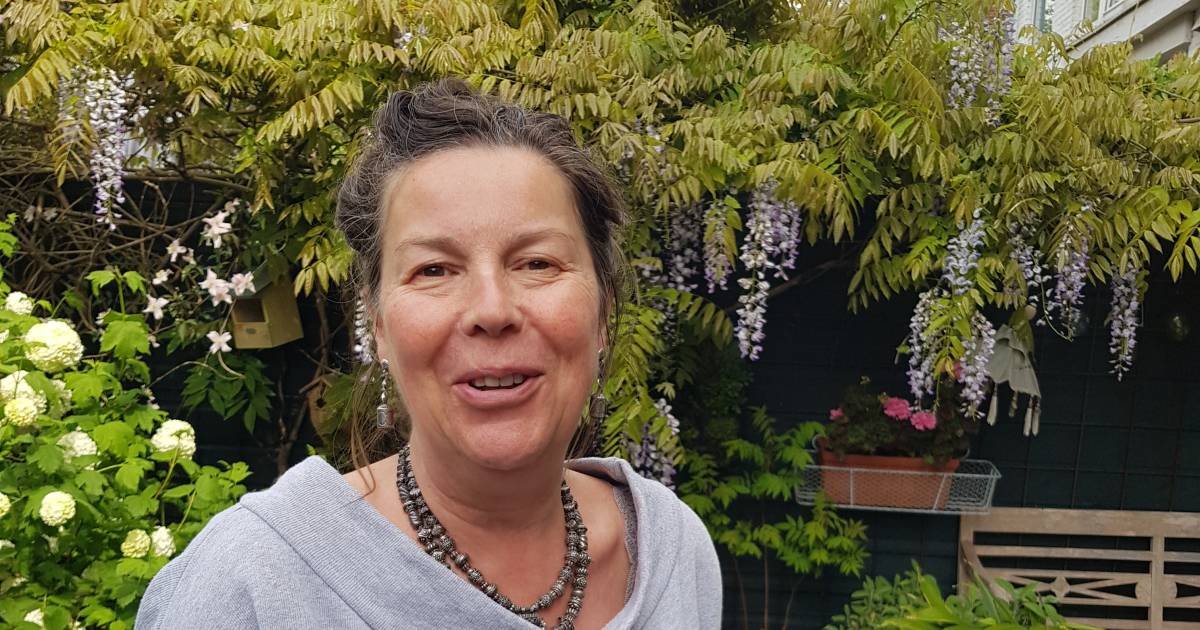 Joyce kreeg therapie van haar ‘goddelijke’ tuin: ‘Ik word er ontzettend ...