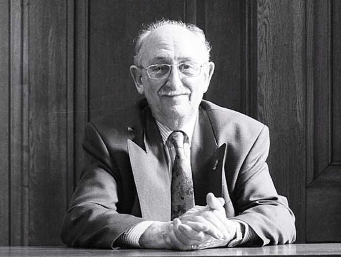 Oud-wethouder Jan van Rooij overleden | Helmond | ed.nl