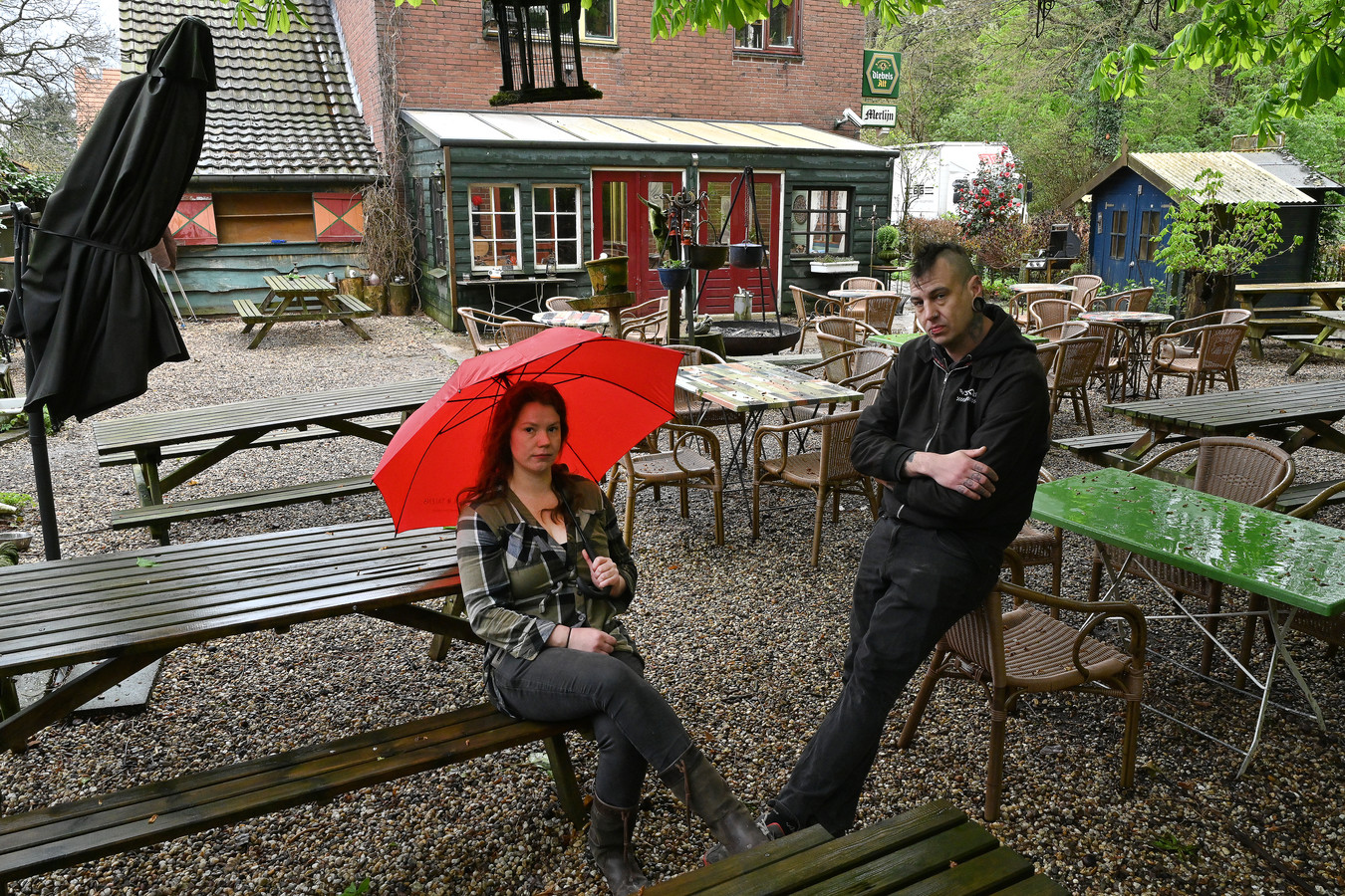 Terrassen en campings minder vol door slecht weer, eigenaren balen ...