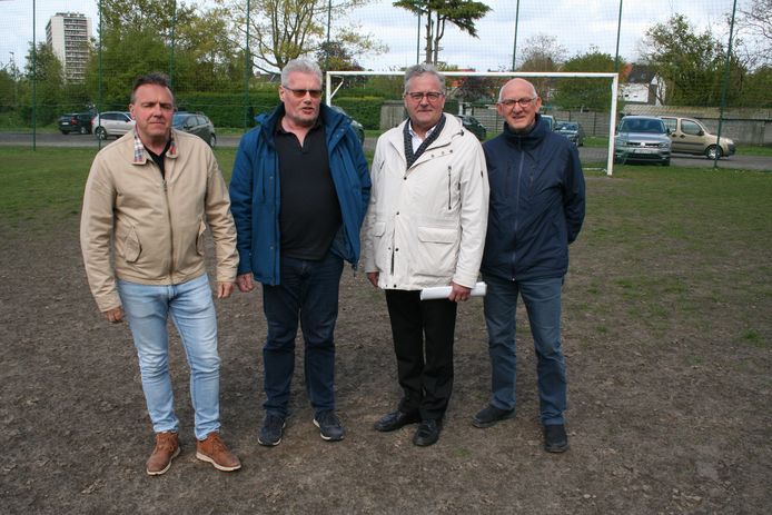 Voetbalclubs Sint-Niklaas dringen aan op aanleg kunstgrasvelden ...