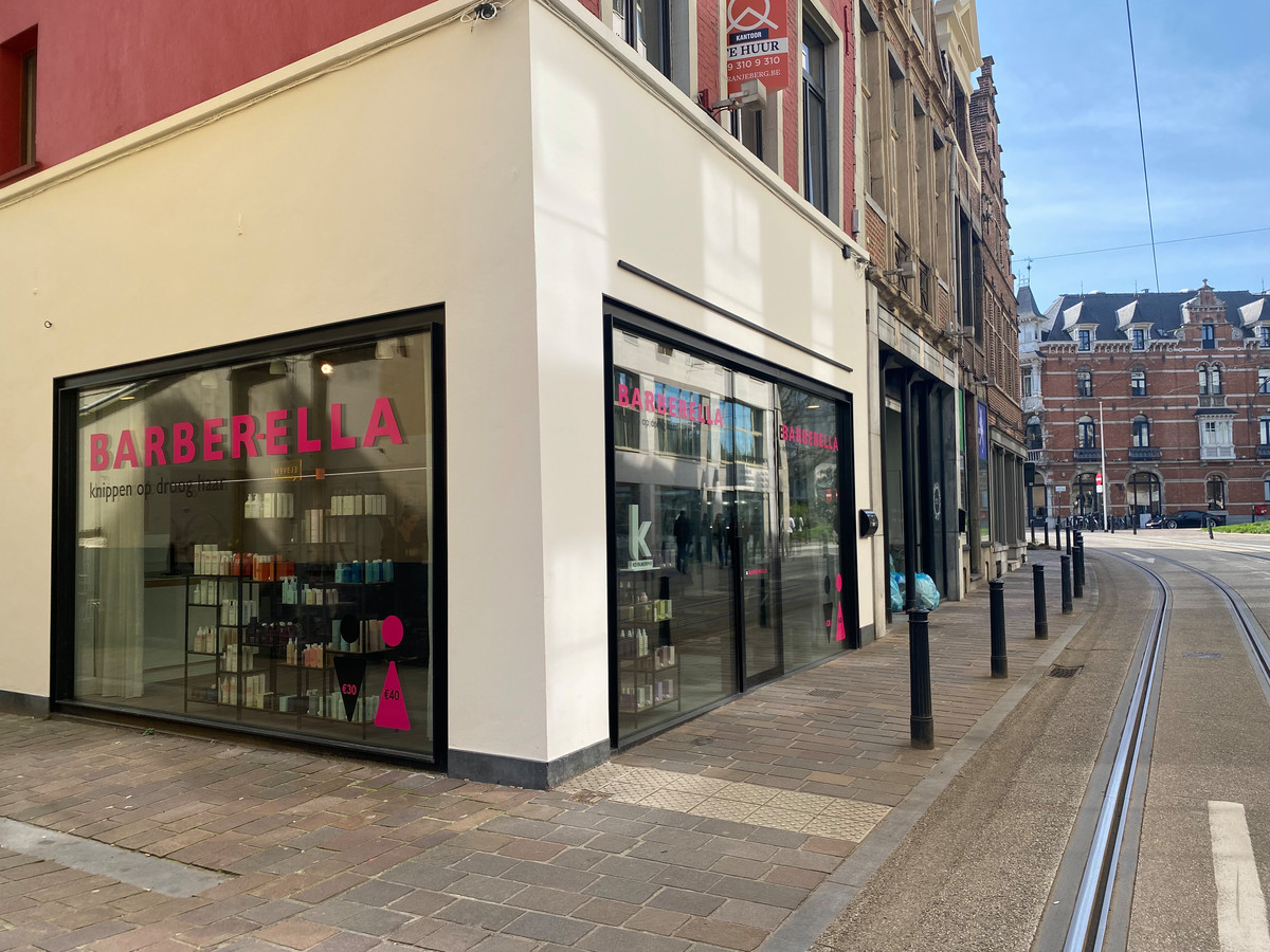 NET OPEN. Kapper van Jani Kazaltzis, Annemie Struyf en andere BV’s opent salon in Gent: “We ...