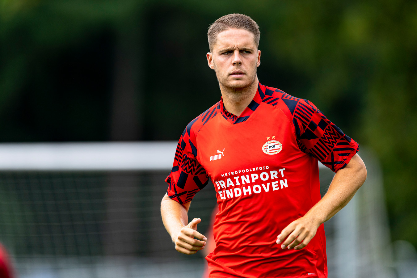 Joey Veerman is er volledig van overtuigd dat hij bij PSV basisspeler ...