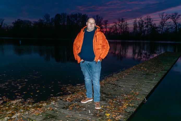 Joris viert vijftigste verjaardag met... songfestival aan rand van ...