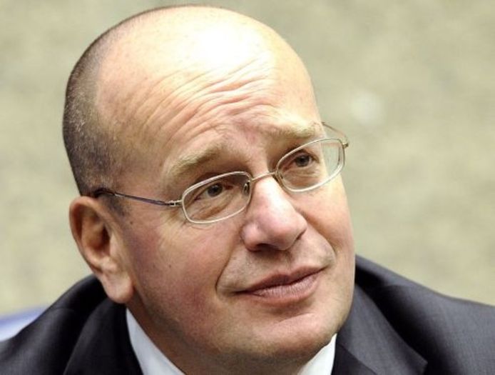 Fred Teeven gaat uit op Stratumseind | Eindhoven | ed.nl