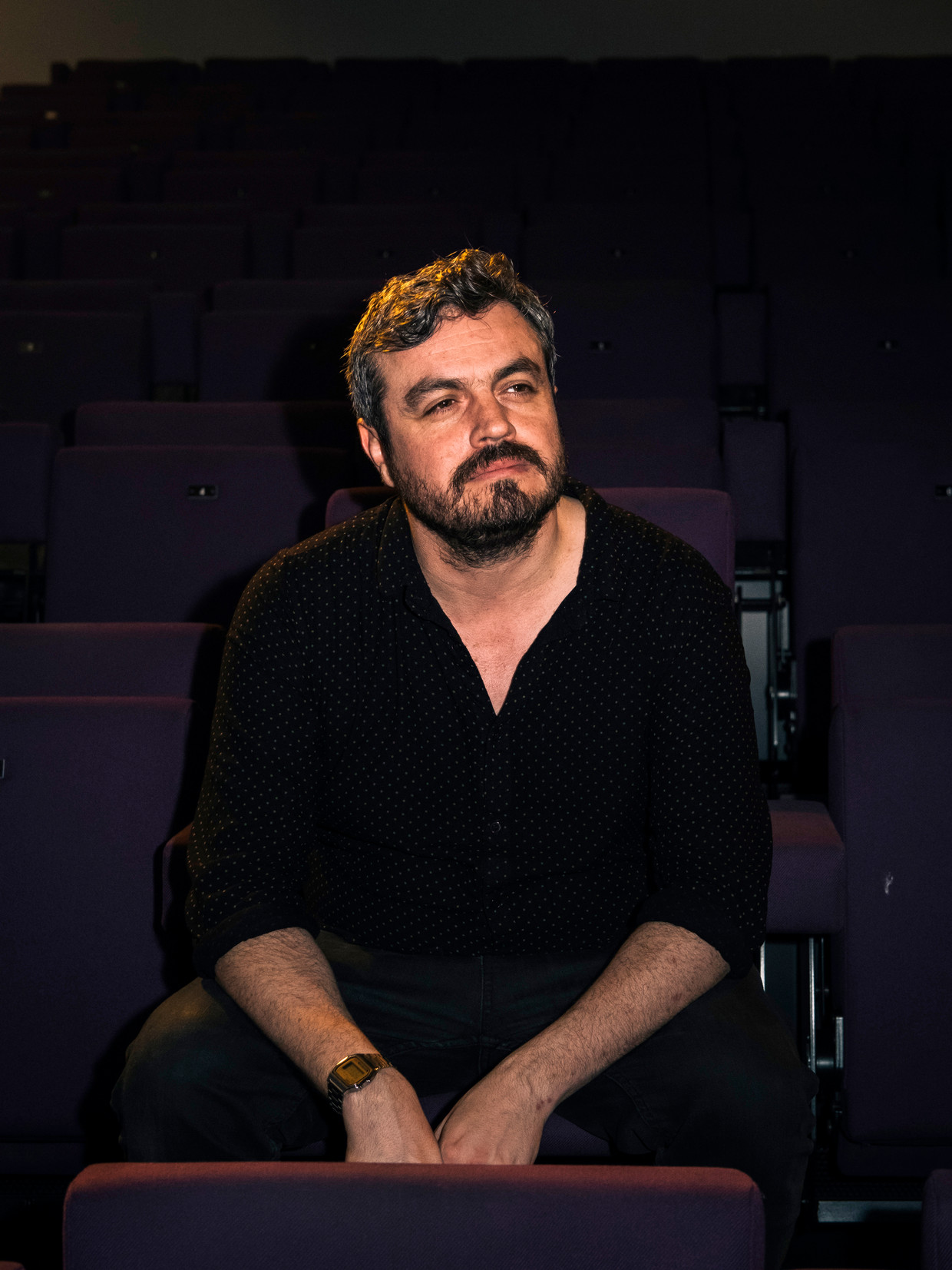 Theatermaker Ross Sutherland zet in Eye een oude videoband op en begint ...