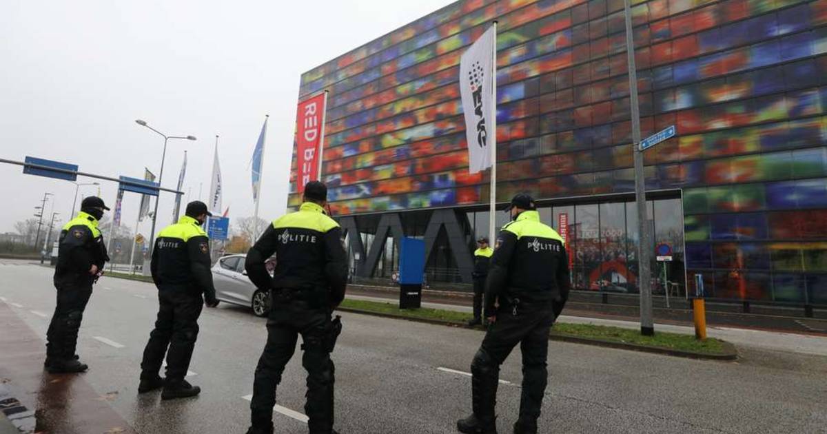 Veel Politie Bij Mediapark Vanwege Dreiging Van Onaangekondigde