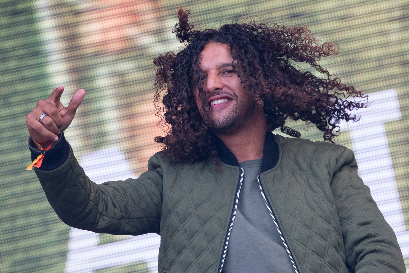 PORTRET. Wie is ‘The Voice of Holland’-coach Ali B, de enige tegen wie ...